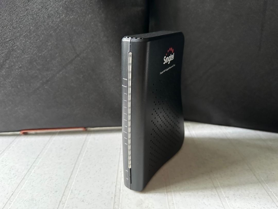Singtel Telco Wifi Gigabit Router AC1900 Wifi Internet Connection SG ...