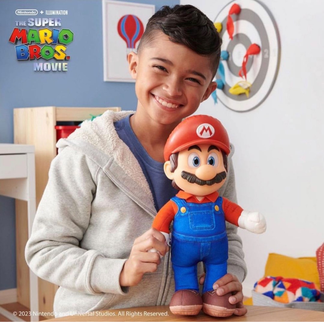 Super Mario 14-inch fully articulated figurine. The Super Mario Bros ...