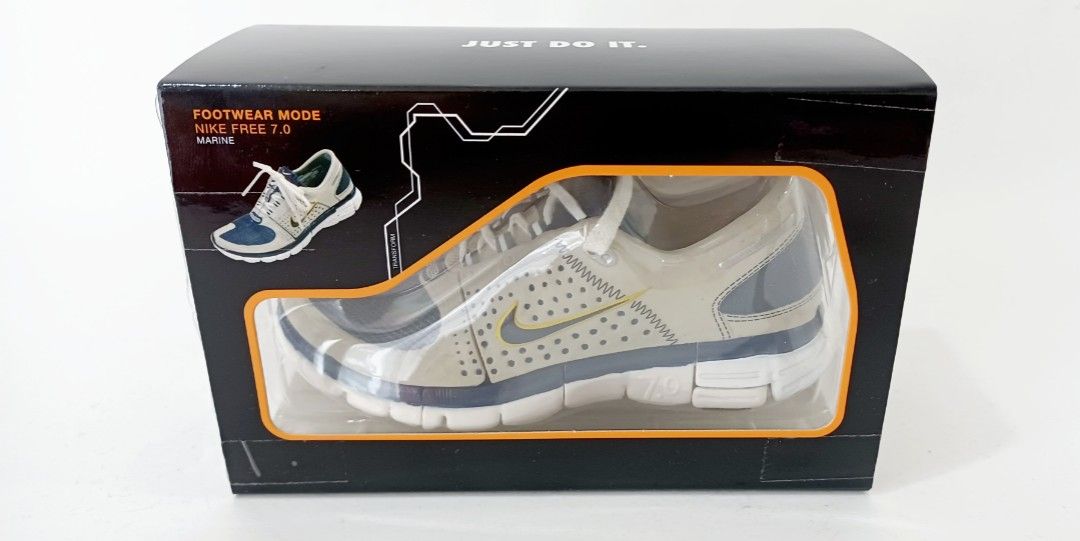 Takara Tomy Nike x Transformers Sport Label Convoy Marine Version ...