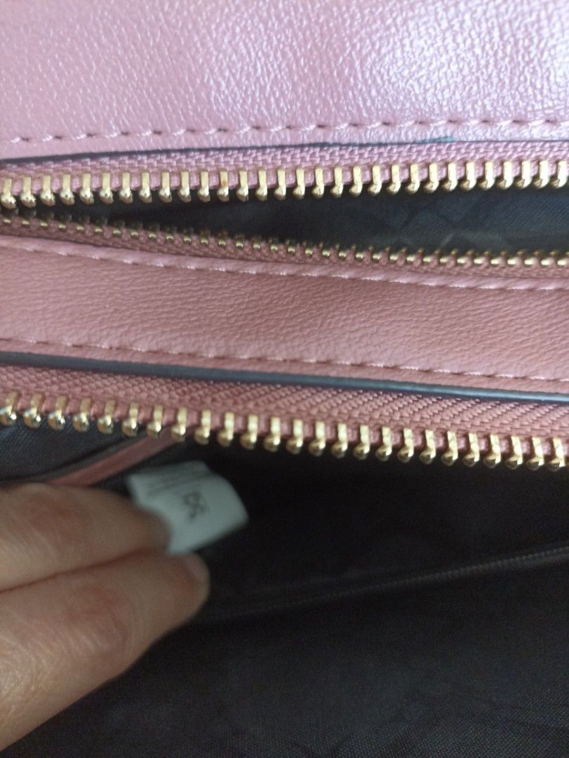 Tas ELLE original, Fesyen Wanita, Tas & Dompet di Carousell