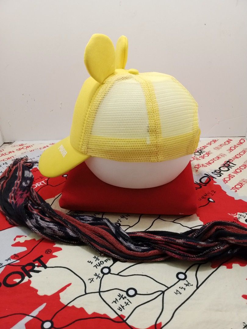 Topi DISNEY original karakter winnie the pooh kuning, Fesyen Pria ...
