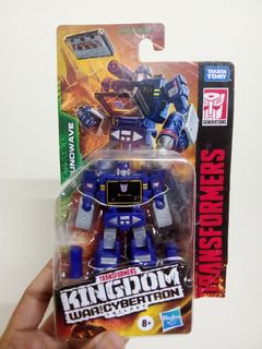 Transformers Kingdom Core Class Soundwave, Hobbies & Toys, Toys & Games ...