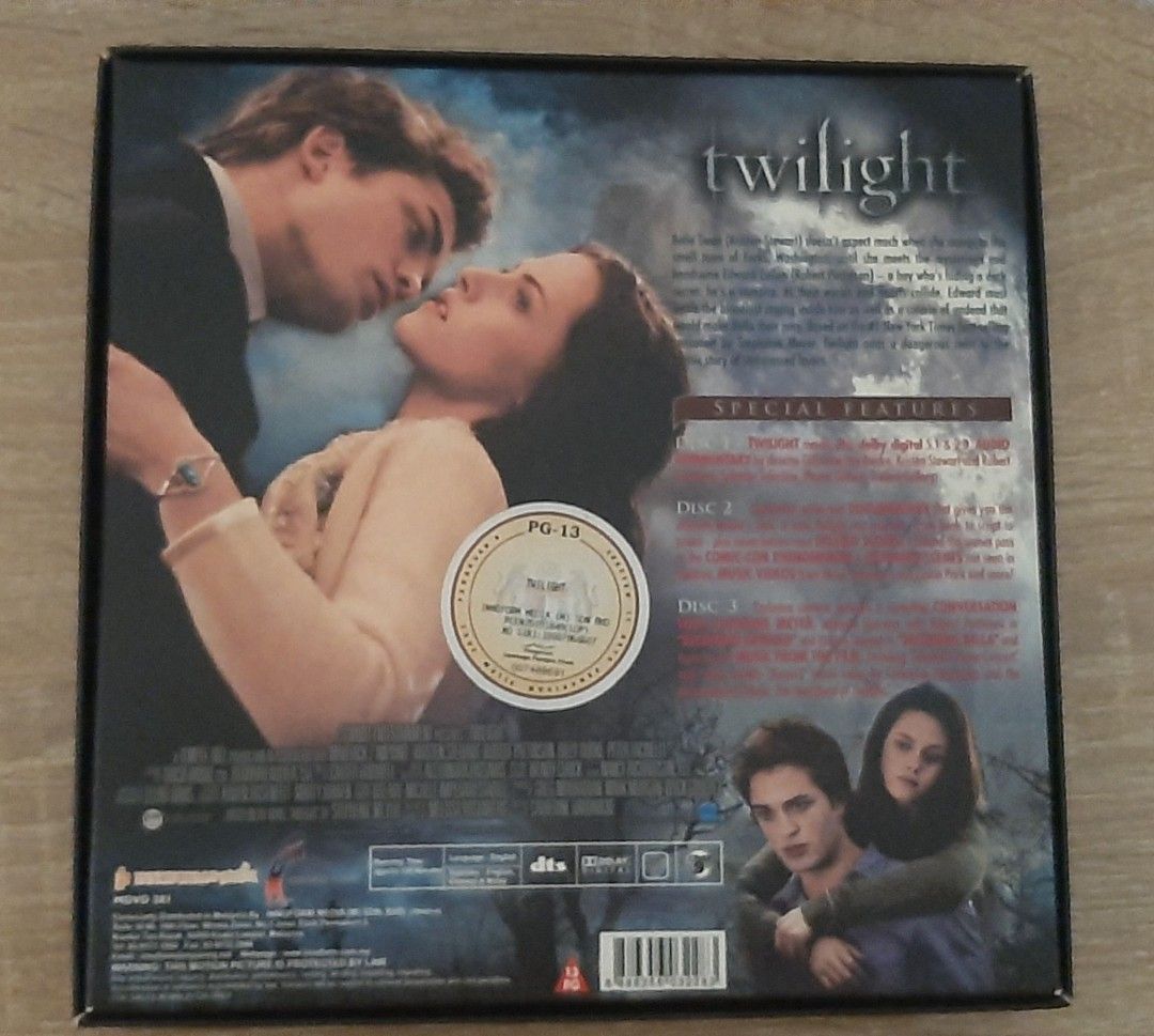 TWILIGHT DVD - 3 DISC DELUXE EDITION, Hobbies & Toys, Music & Media ...