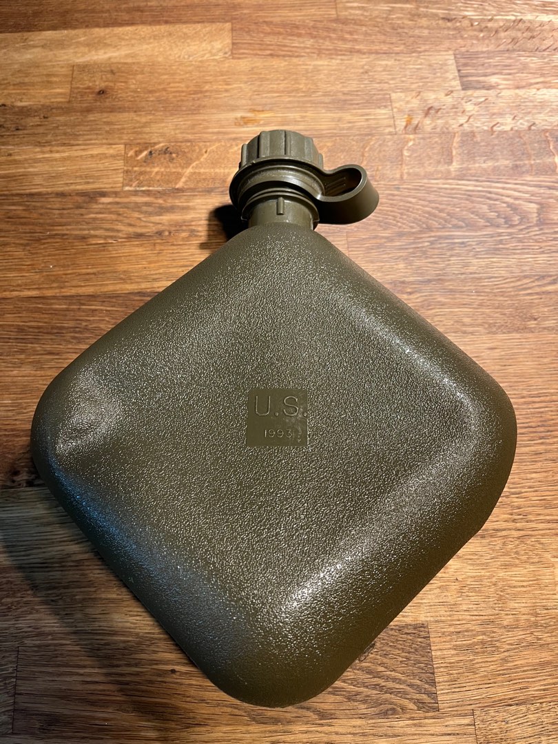 USGI 2 Quart Canteen, OD Green, Sports Equipment, Hiking & Camping on ...