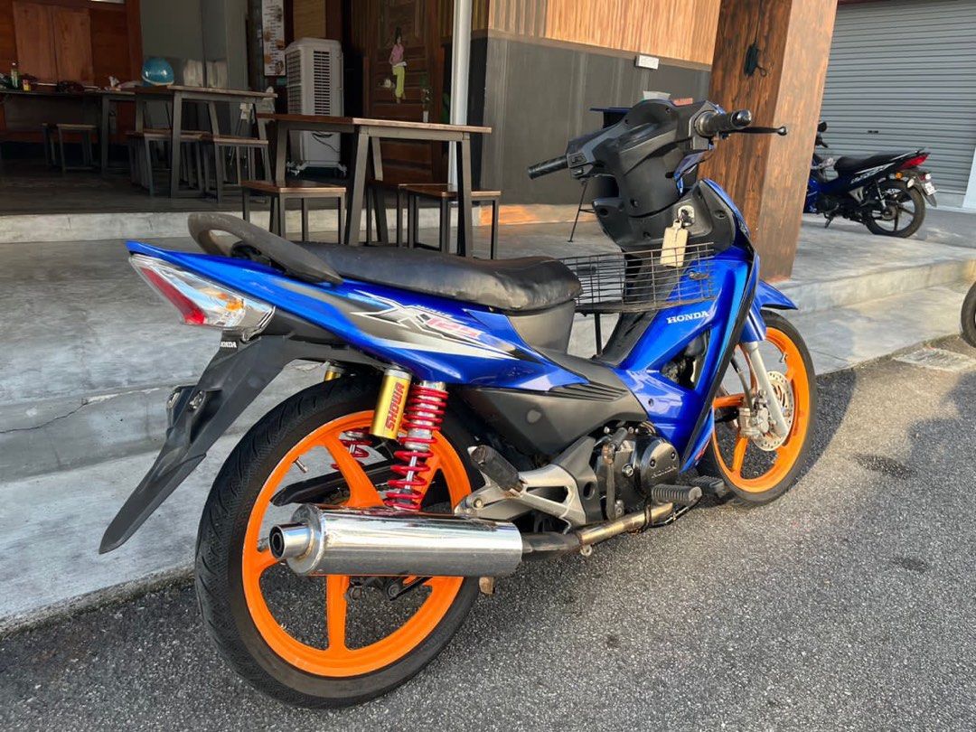Honda Wave 125 Ultimo, Motorbikes on Carousell