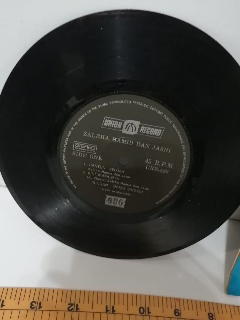 Zaleha Hamid (45 rpm), Hobbies & Toys, Memorabilia & Collectibles ...
