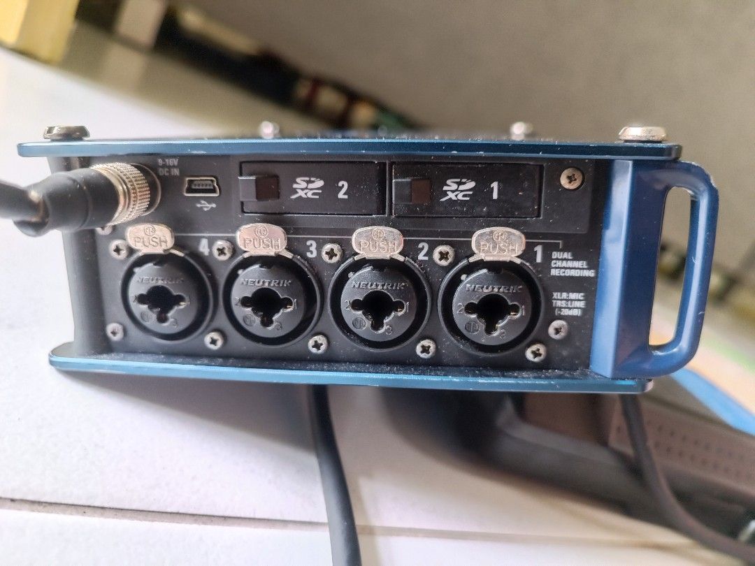 ZOOM F8 Field recorder, Audio, Voice Recorders on Carousell