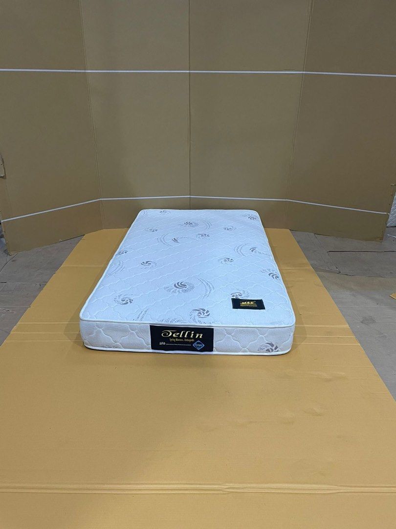 062304 (1) Super single mattress brand max coil 7 inch $60, Furniture ...