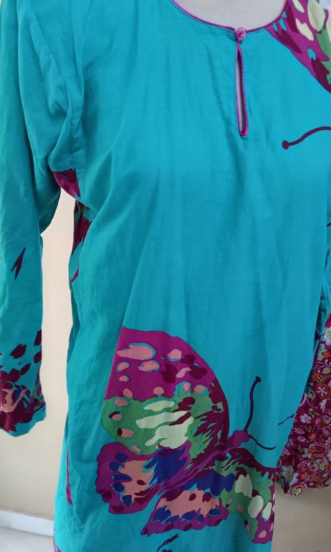 Baju Kurung Corak Rama-rama, Women's Fashion, Muslimah Fashion, Baju ...