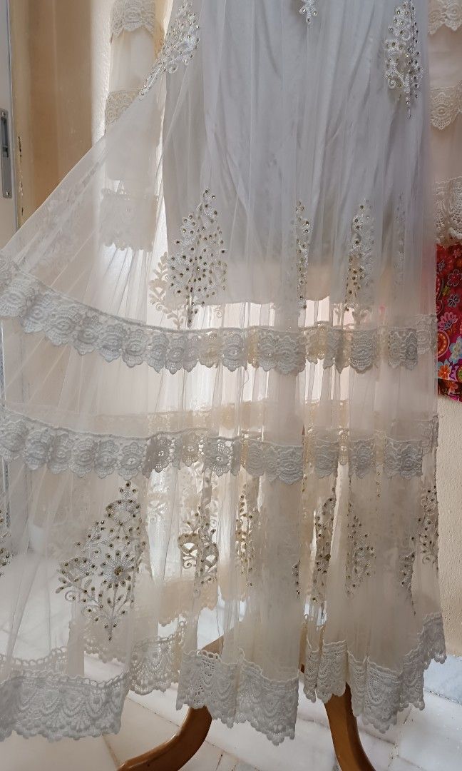 Baju Sari Putih / White Sari, Women's Fashion, Dresses & Sets ...