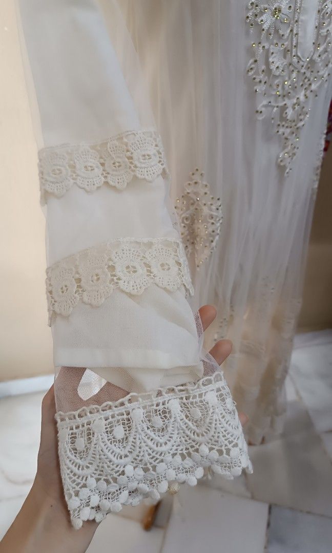 Baju Sari Putih / White Sari, Women's Fashion, Dresses & Sets ...