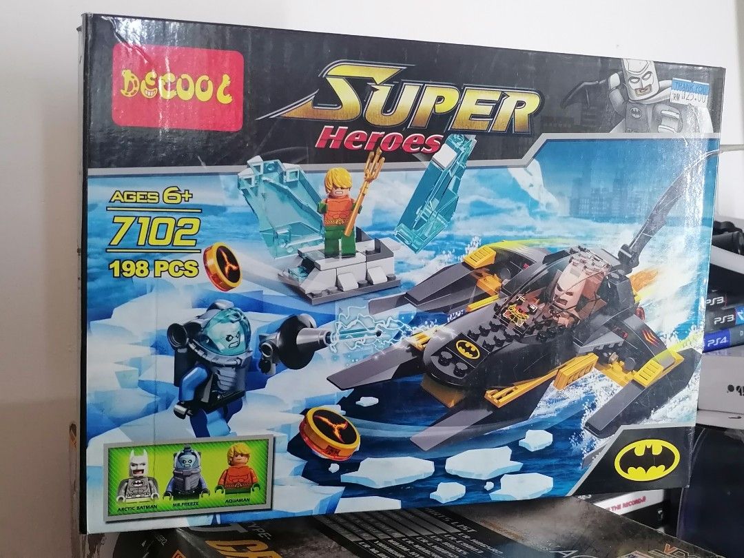 Batman Arctic Suit vs Mr Freeze with Aquaman minifigs, Hobbies & Toys ...