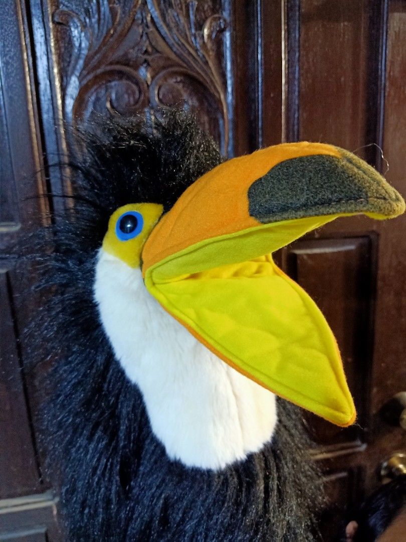 BEAUTIFUL REALISTIC BLACK BIRD HAND PUPPET, Hobbies & Toys, Toys ...