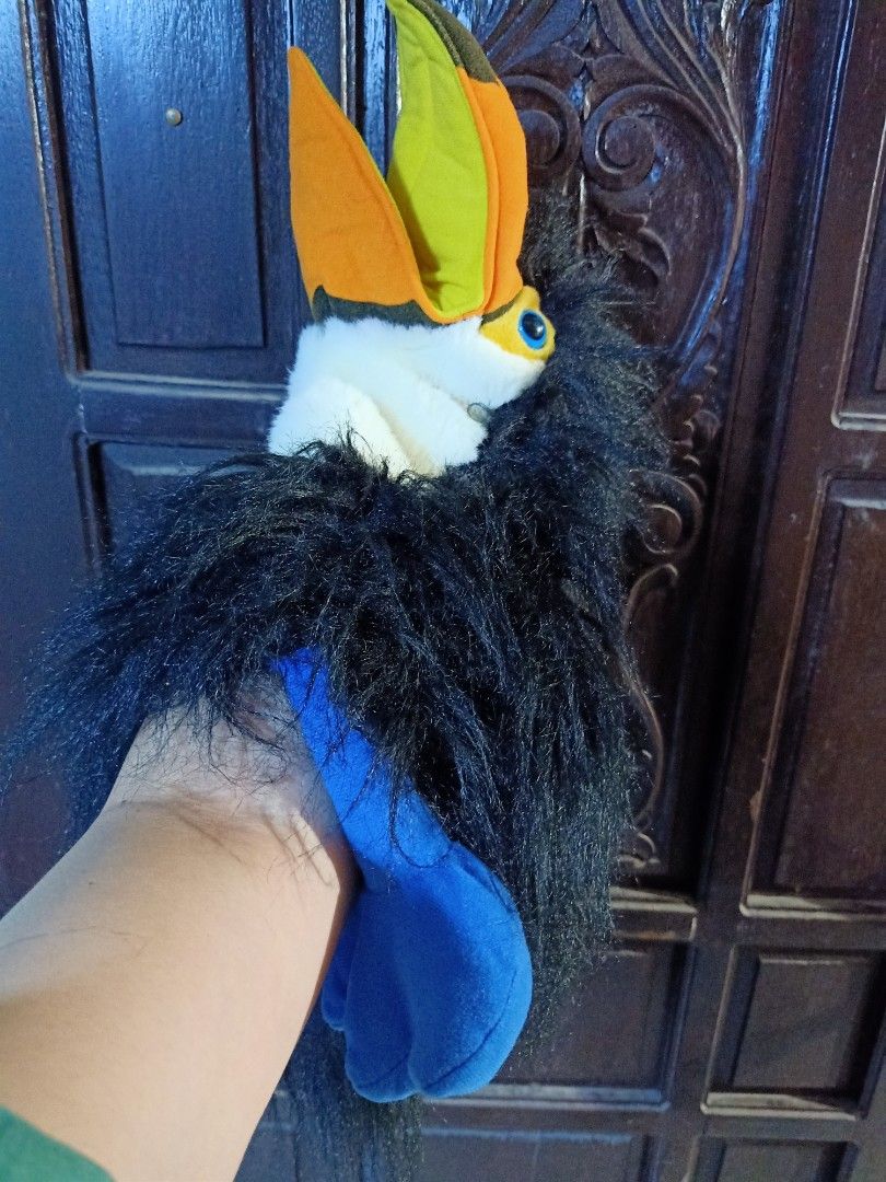 BEAUTIFUL REALISTIC BLACK BIRD HAND PUPPET, Hobbies & Toys, Toys ...