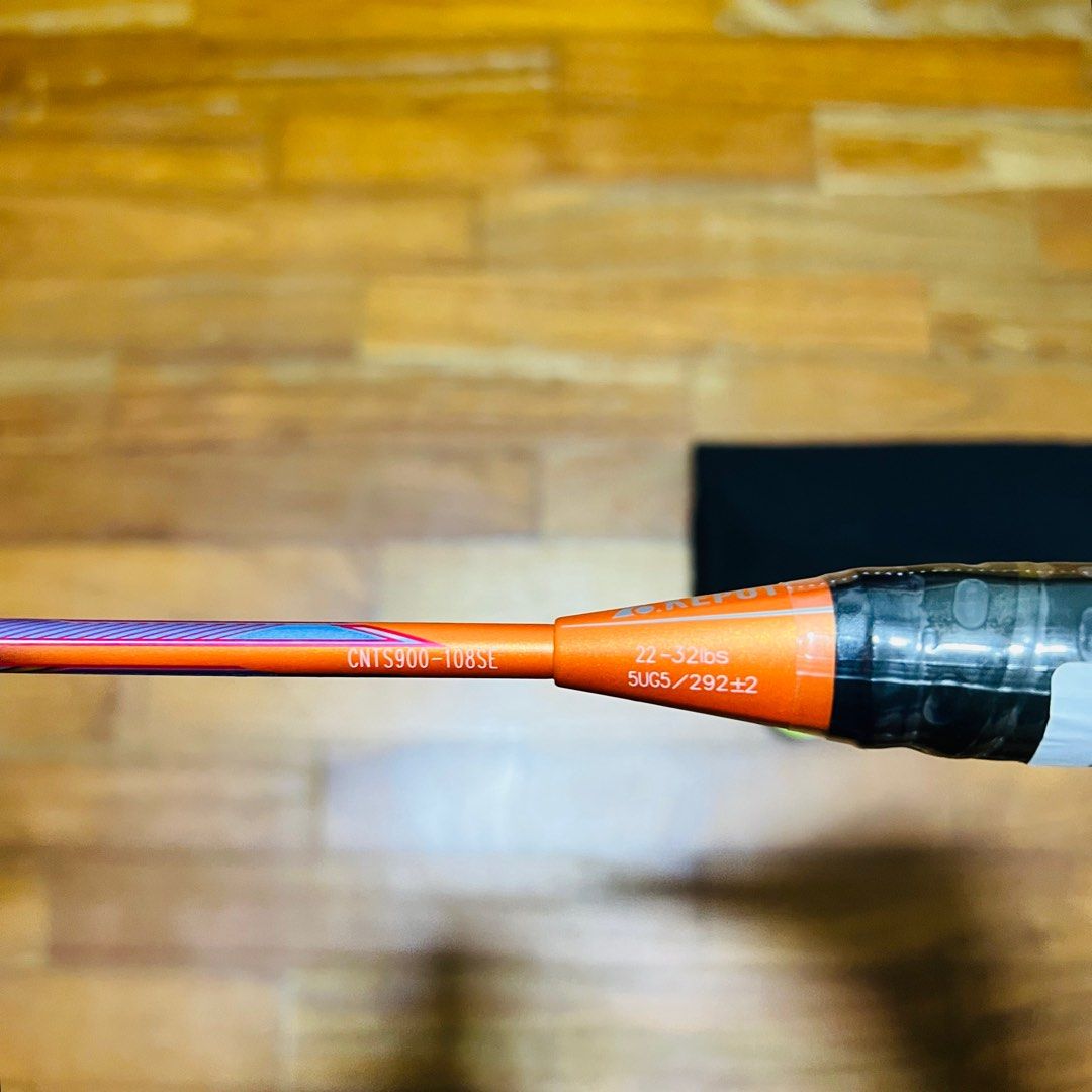 [Bundle] Brand New Kepot Transcend 900 5U Badminton Racket strung with ...