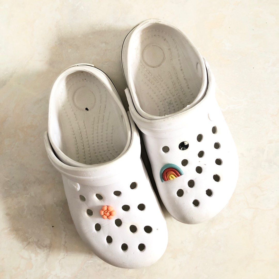 Crocs platform shoes (Closs brand), Women's Fashion, Footwear, Slippers ...