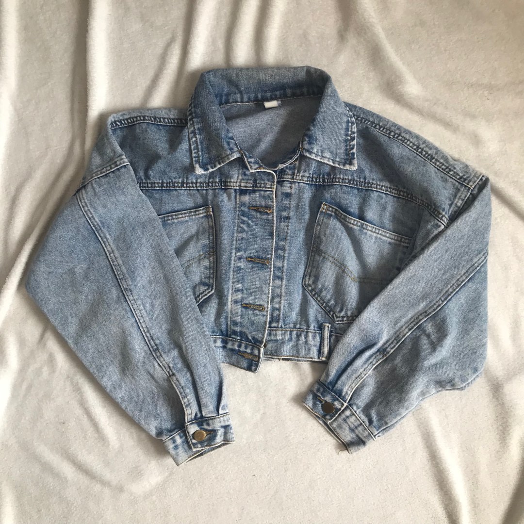 crop baggy denim jacket, Women's Fashion, Coats, Jackets and Outerwear ...