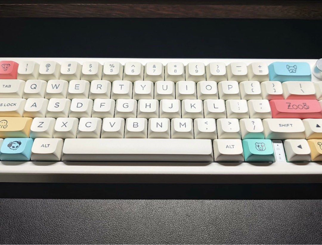 Custom Mechanical Keyboard - 65% wireless thocks, Computers & Tech, Parts & Accessories ...