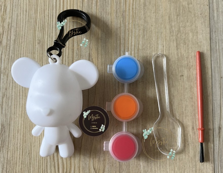 DIY Fluid Bear Keychain Set, Hobbies & Toys, Stationery & Craft ...