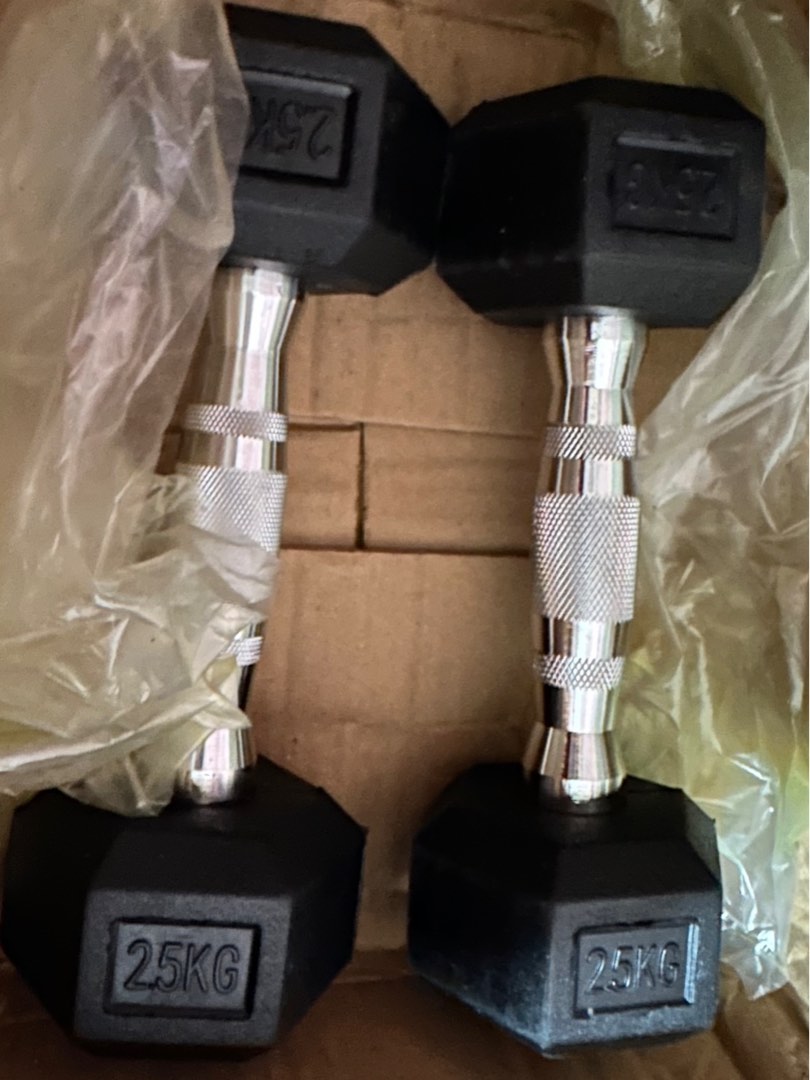 Dumbbells 2.5kg x2, Sports Equipment, Exercise & Fitness, Cardio & Fitness Machines on Carousell