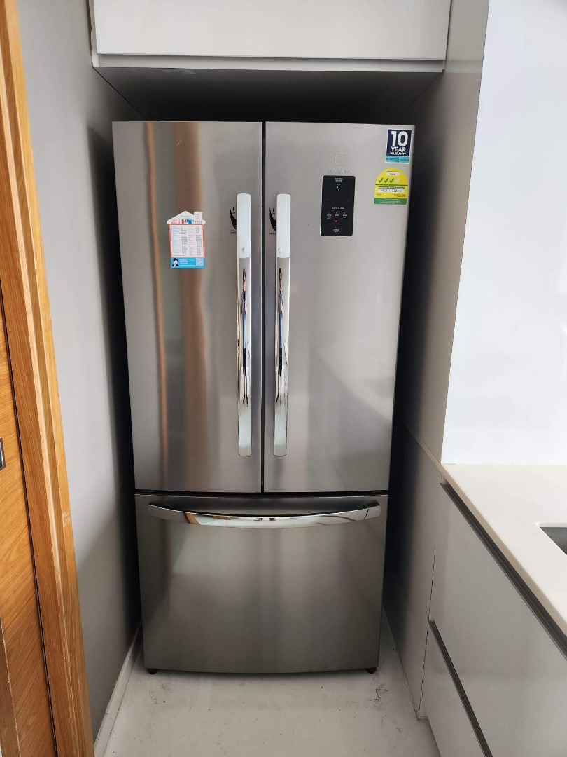 FREE ! Eletrolux Fridge / Washing Machine / Dryer / Solid Wood Cabinet ...