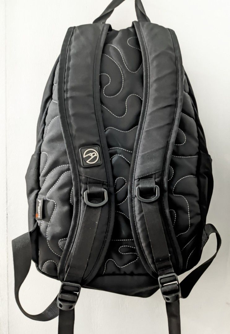Hawk Backpack- All Black, Men's Fashion, Bags, Backpacks on Carousell