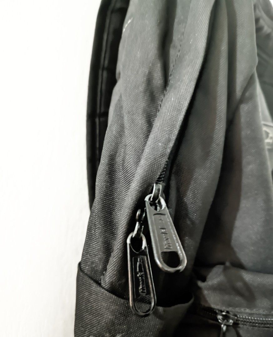 Hawk Backpack- All Black, Men's Fashion, Bags, Backpacks on Carousell