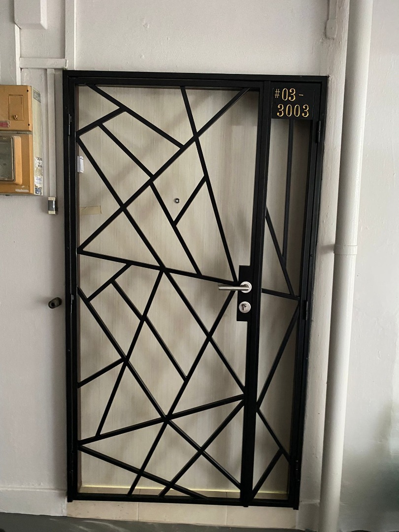 HDB/BTO 3x7ft Mild Steel Gate, Furniture & Home Living, Security ...