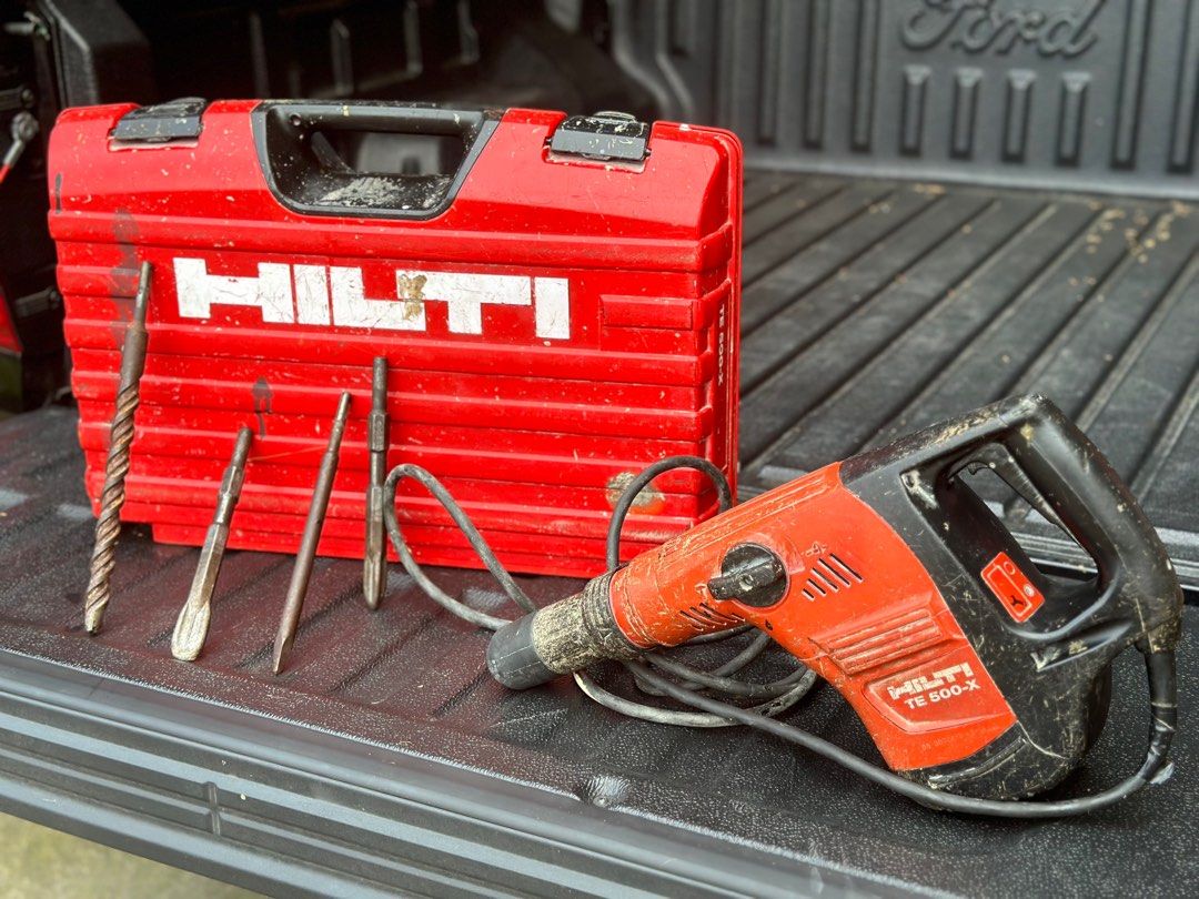 HILTI TE-500X Demolition Hammer with HardCase and 4pcs. chesil ...