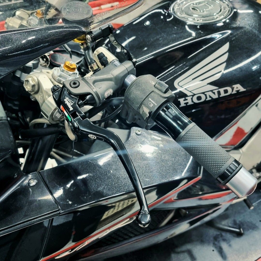 Honda VFR800 VTEC, Motorcycles, Motorcycles for Sale, Class 2 on Carousell