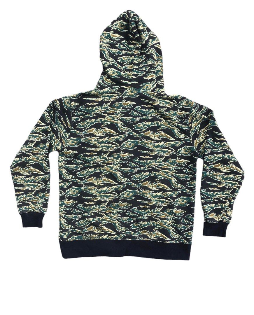 Hysteric glamour tiger stripe, Men's Fashion, Tops & Sets, Hoodies on ...