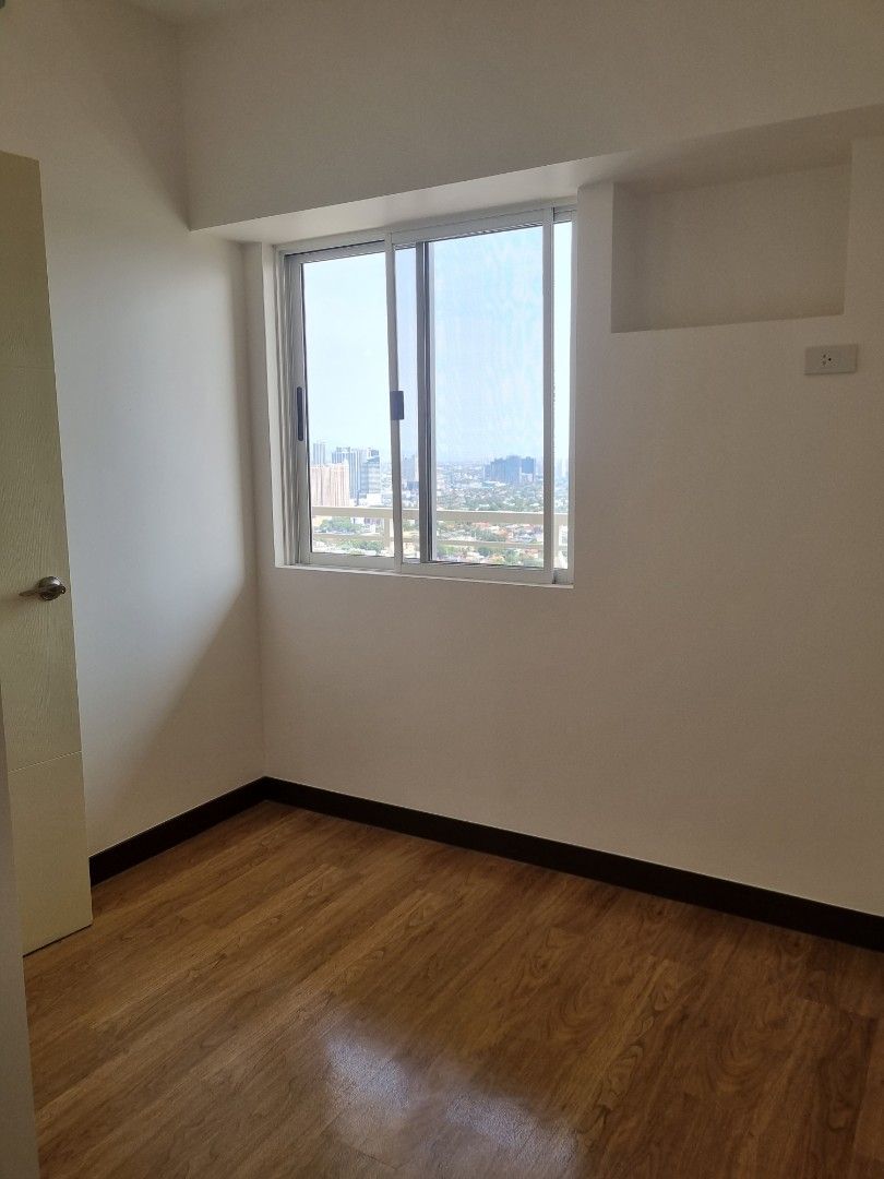 Infina Towers 2br unit on Carousell