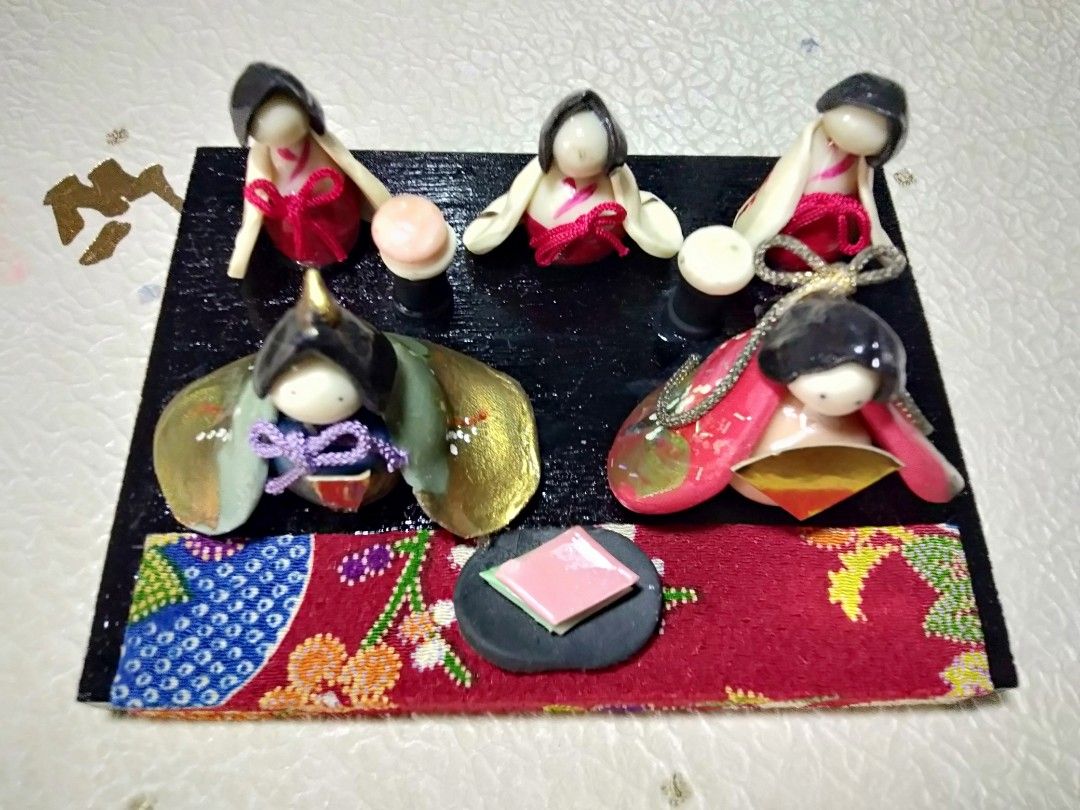 Japanese Hinamatsuri Dolls ( Doll's Day / Girls Day Dolls ) In a Wooden ...