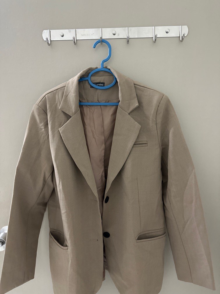 Khakis colour coat, Women's Fashion, Coats, Jackets and Outerwear on Carousell