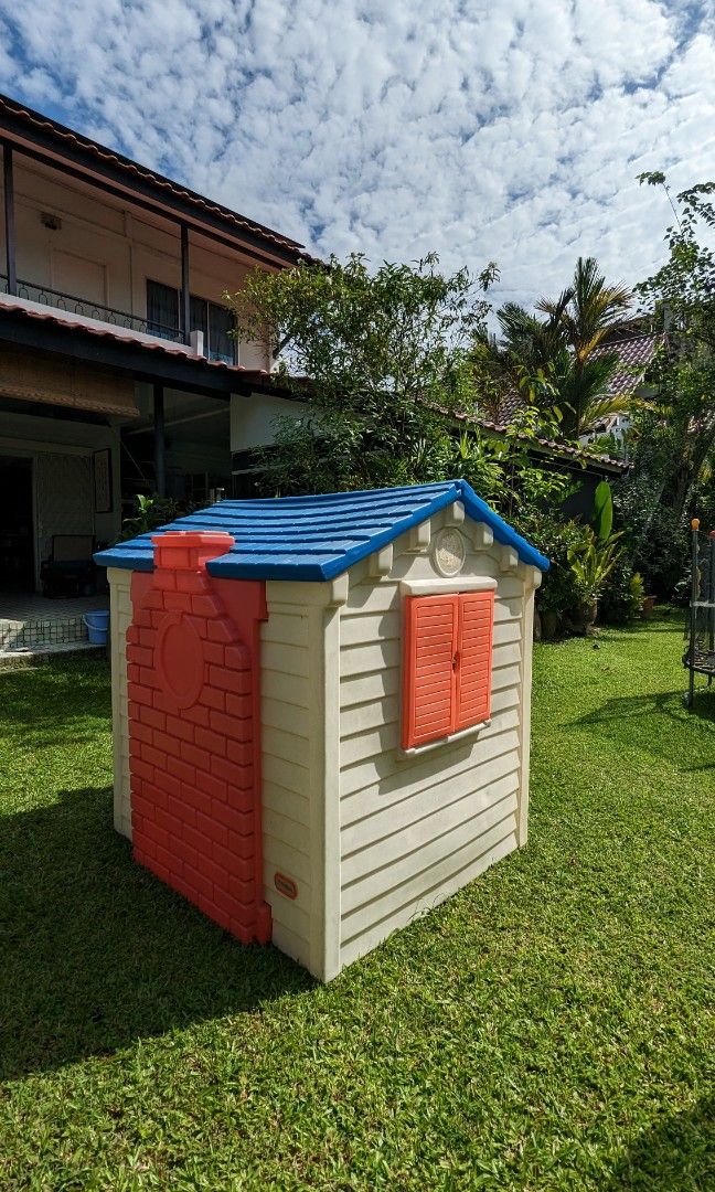 Little Tikes House (front door missing), Hobbies & Toys, Toys & Games ...