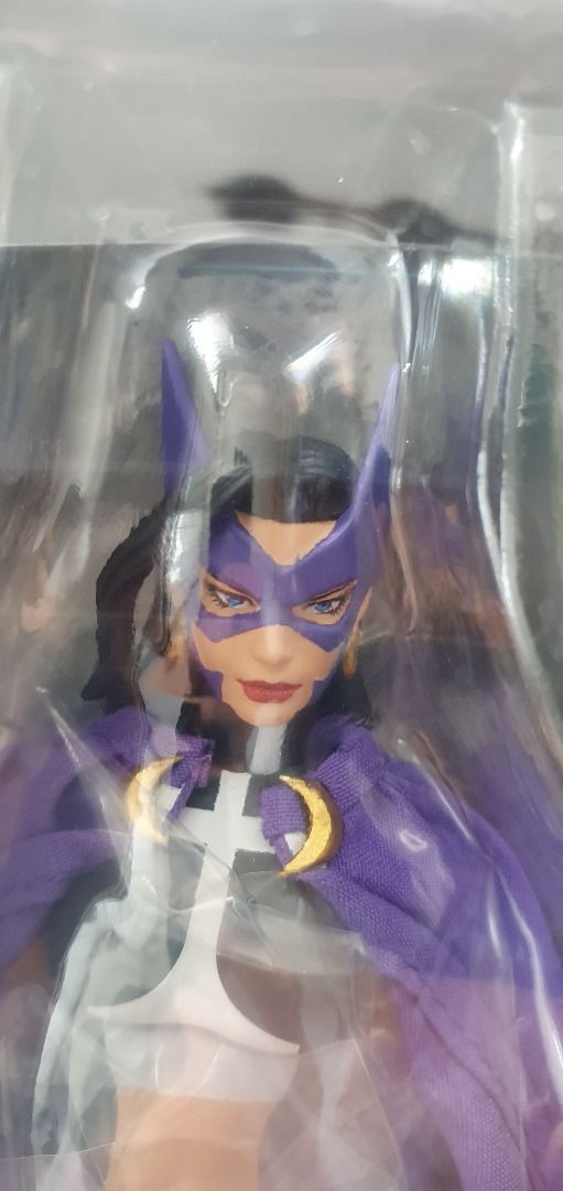 Medicom MAFEX Huntress (Batman: Hush) No. 170, Hobbies & Toys, Toys ...