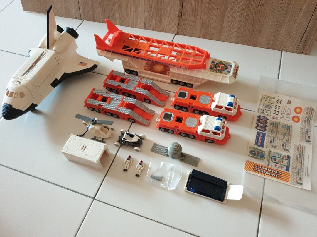 MEGA-RIG RESCUE SQUAD( MATCHBOX ), Hobbies & Toys, Collectibles ...