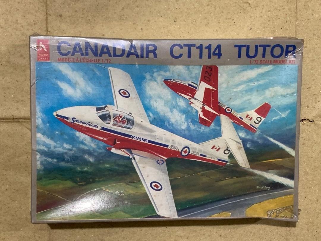 Model Kit: HOBBYCRAFT: 1:72 Scale: CANADAIR CT114 TUTOR Jet Trainer ...