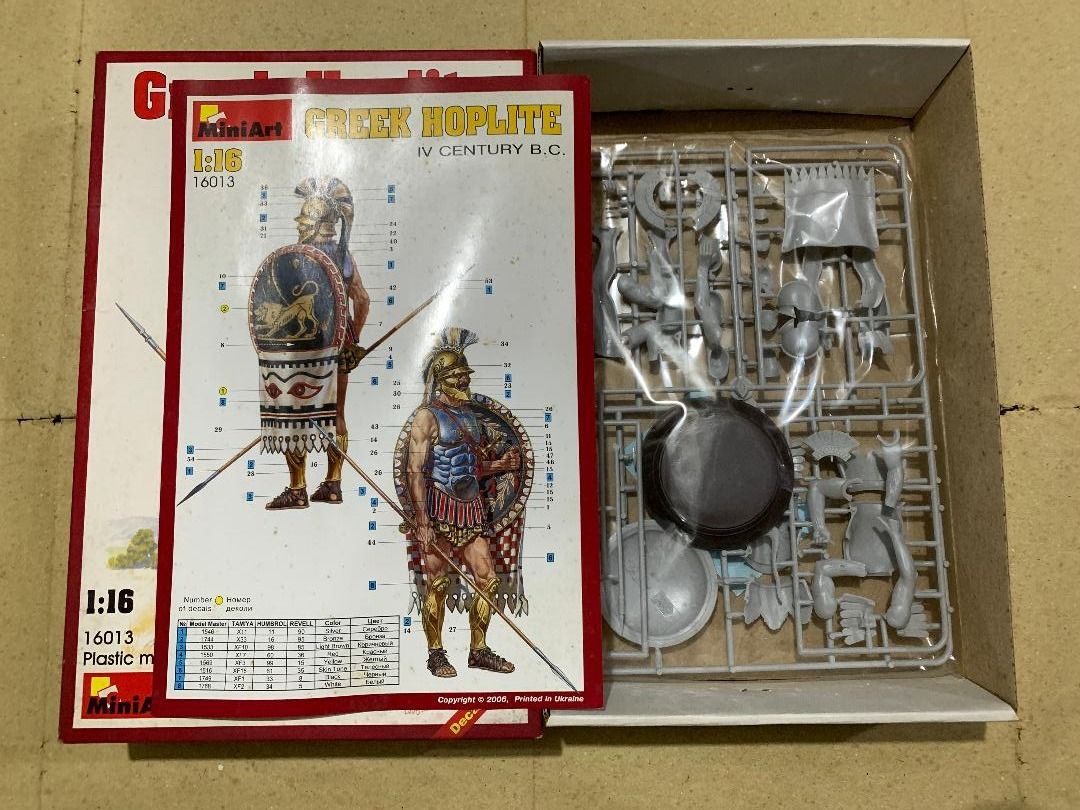 Model Kit: MINI ART: 1:16 Scale: GREEK HOPLITE Figure on Carousell