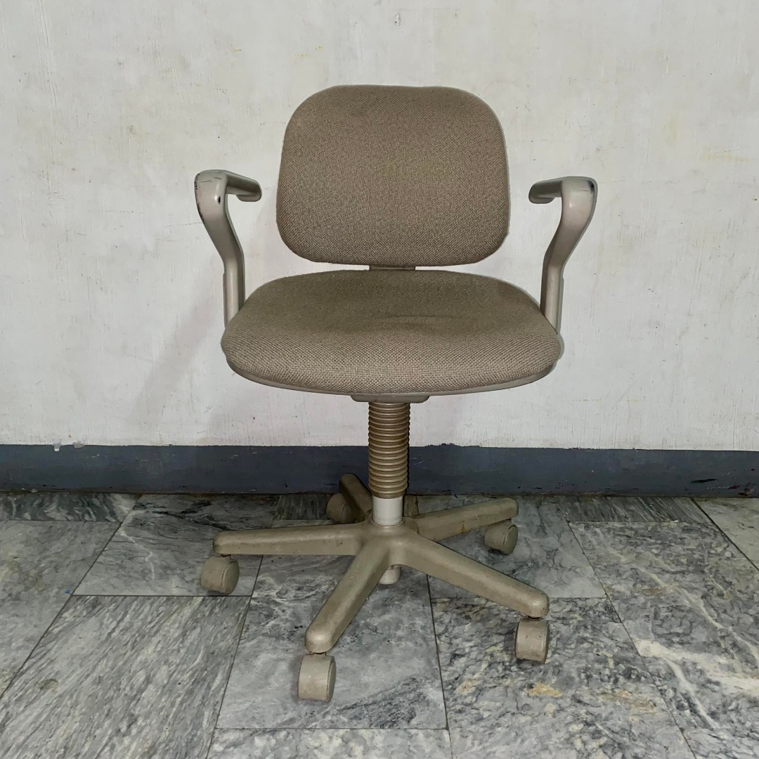Office chair W/arm rest.used Japan Surplus. on Carousell