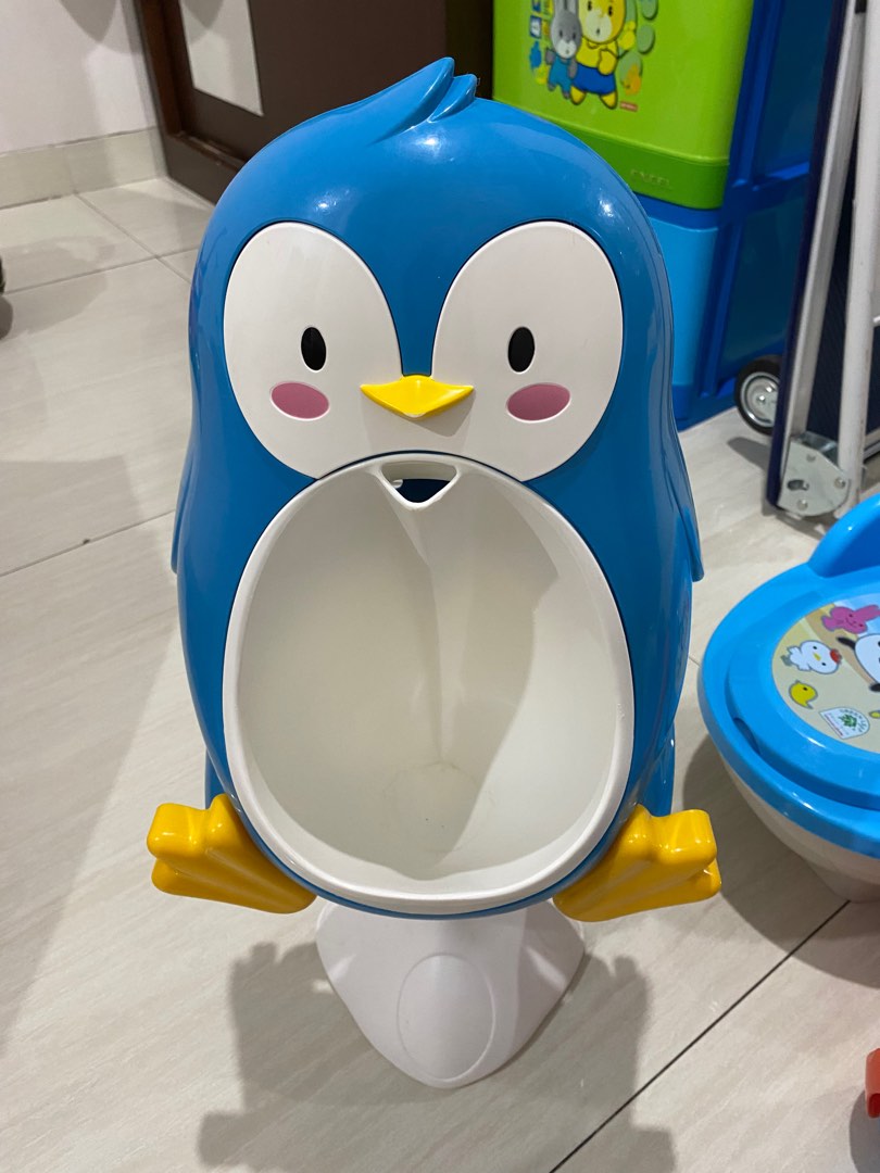 PENGUIN URINAL AGABANG GALLERY, Bayi & Anak, Lainnya di Carousell