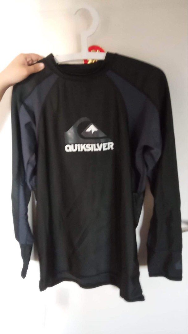 Quicksilver rash guard, Men's Fashion, Activewear on Carousell