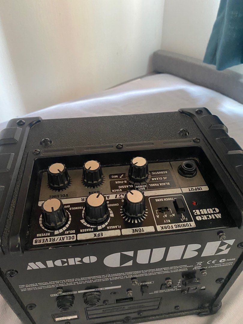 roland micro cube amplifier, 興趣及遊戲, 音樂樂器 & 配件, 樂器配件 - Carousell