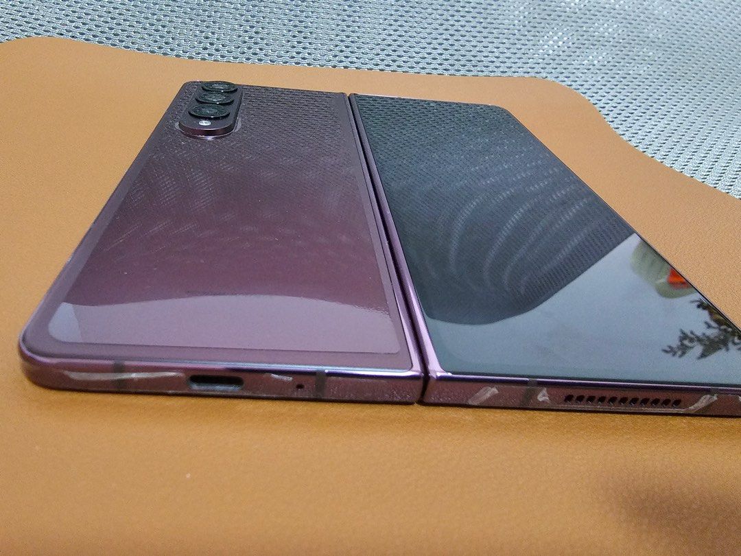 Samsung Z Fold 4 (Maroon), Mobile Phones & Gadgets, Mobile Phones ...