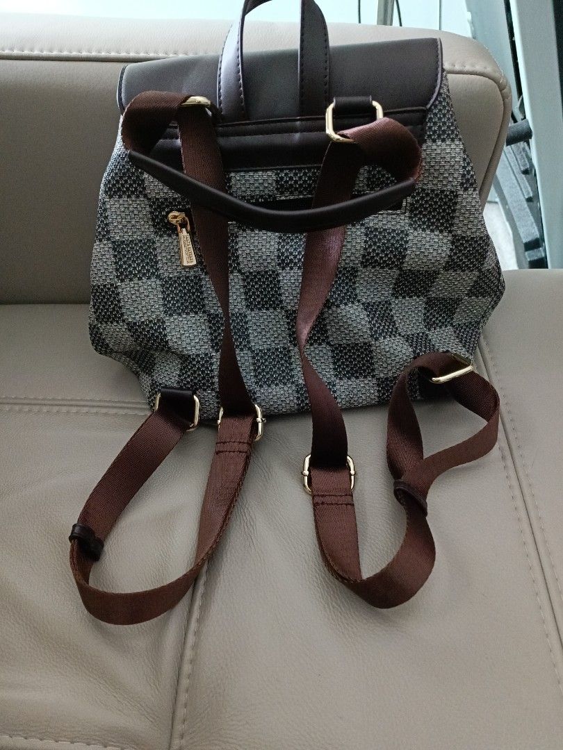 Santa Barbara (Polo Racquet) backpack/sling bag, Women's Fashion, Bags ...