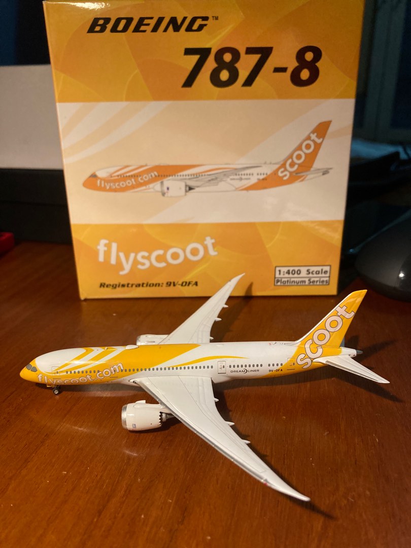 Scoot Boeing 787-8 Dreamliner 1:400 Phoenix Model, Hobbies & Toys ...