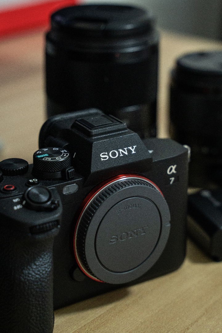 Sony A74 + Lens, Photography, Cameras on Carousell