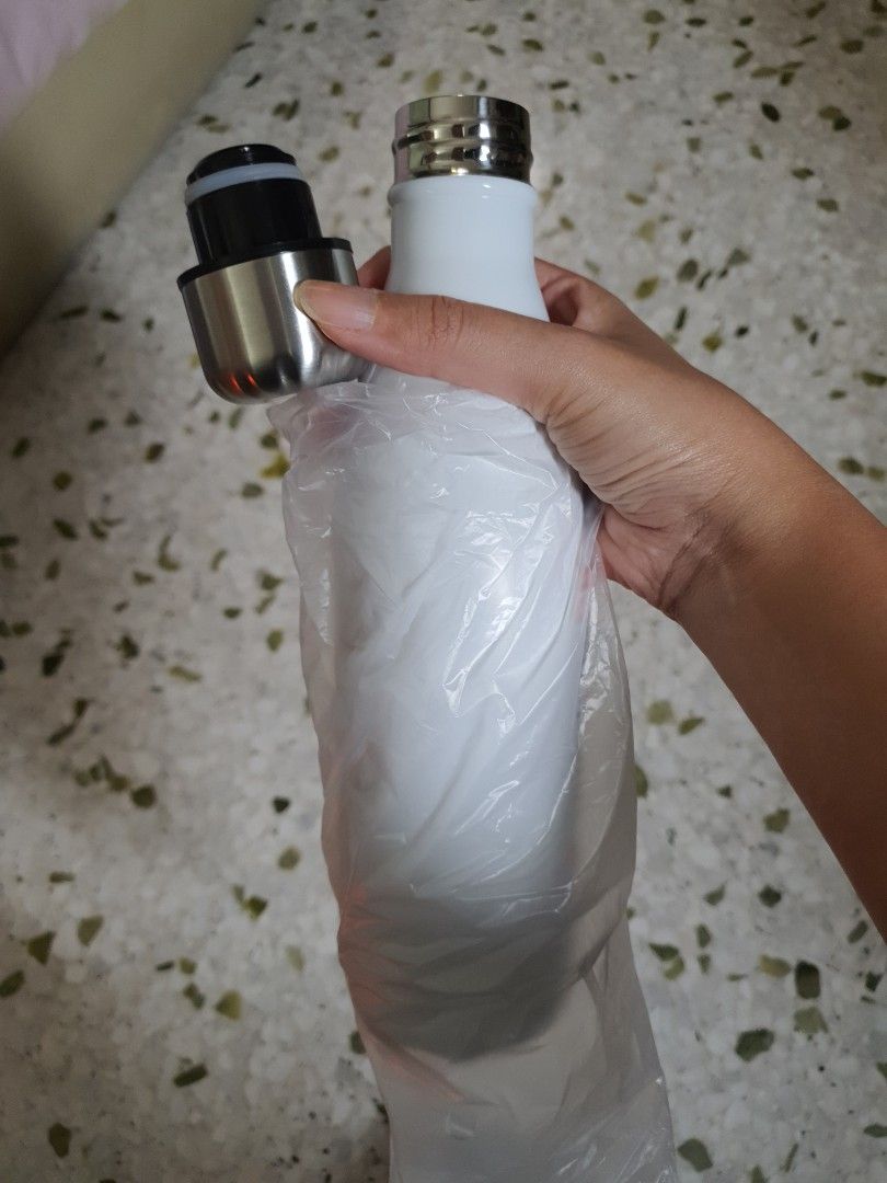 Stainless steel double-walled water bottle, Furniture & Home Living, Kitchenware & Tableware ...