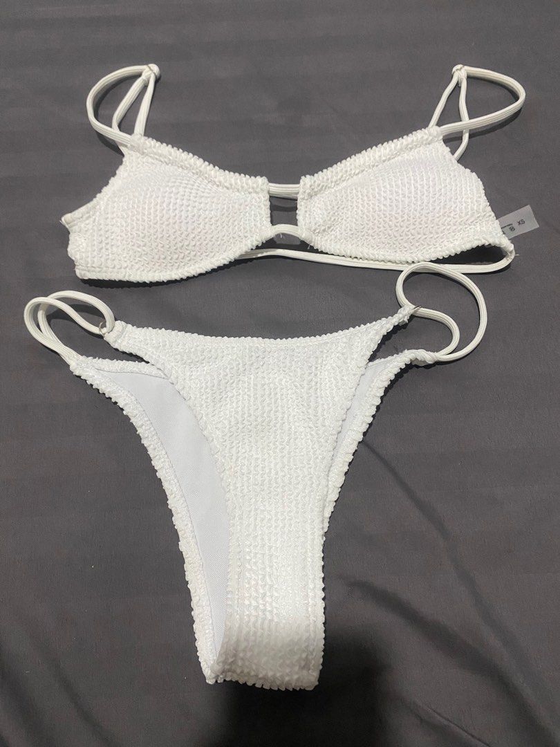 Textured Bikini Swimsuit, Women's Fashion, Swimwear, Bikinis ...