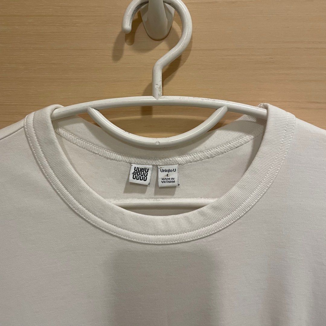 Uniqlo plain white tee, Women's Fashion, Tops, Shirts on Carousell